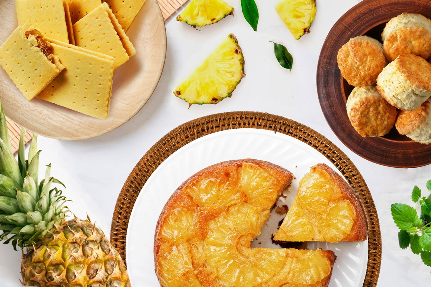 ลิ้มลองขนมหวานสับปะรดยอดนิยมแห่งเมืองหัวหิน